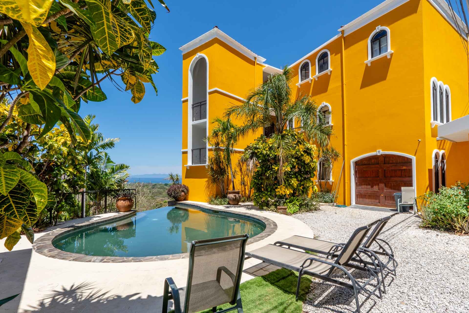 Coco Cliffs Rita | Costa Rica Real Estate Agent | Alain Mouquet